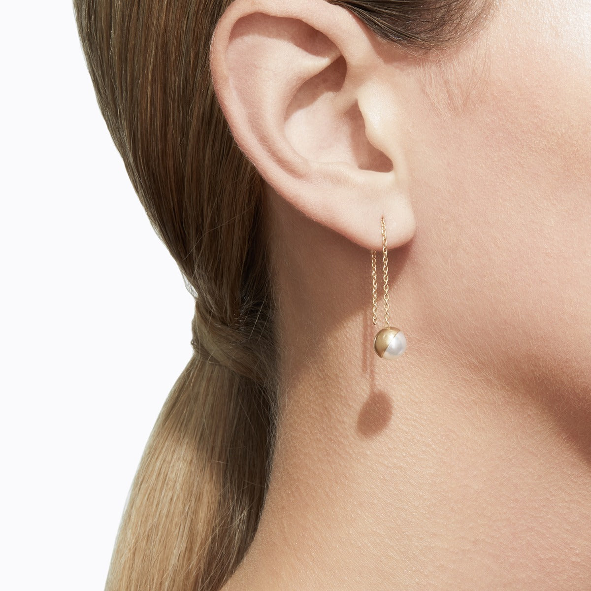 Half Pearl Chain Earring 45° – Shihara